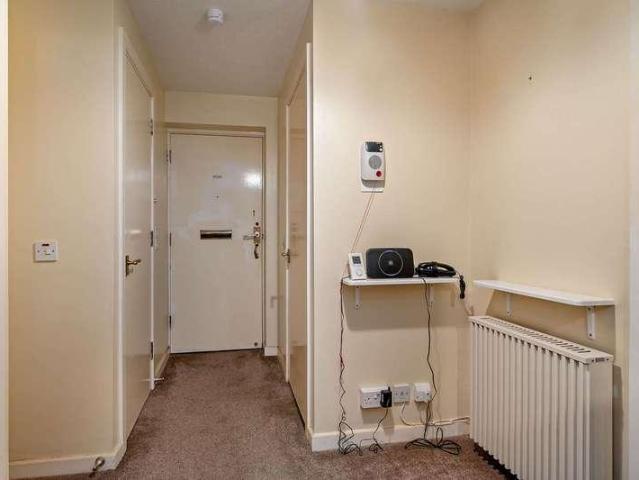 2 bed property for sale