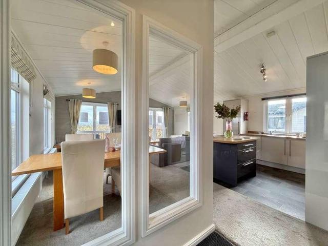 2 bed property for sale