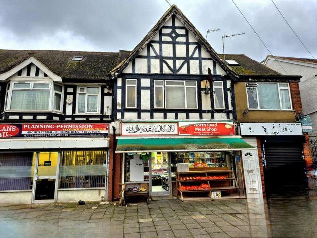 2 bed property for sale