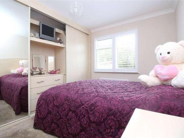 2 bed property for sale