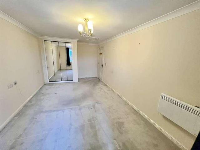 2 bed property for sale