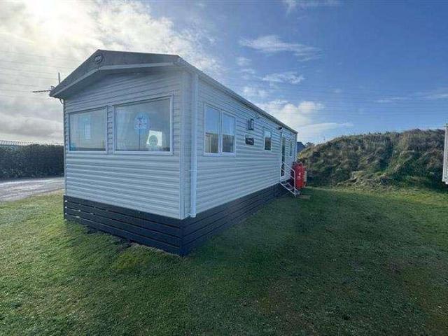 2 bed property for sale