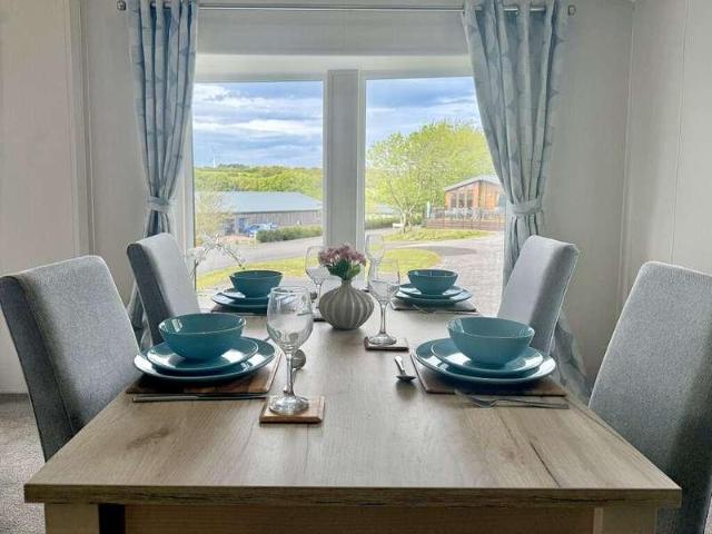 2 bed property for sale