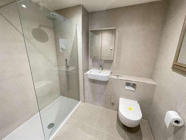 2 bed property for sale
