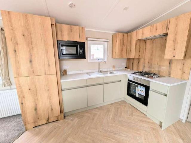 2 bed property for sale