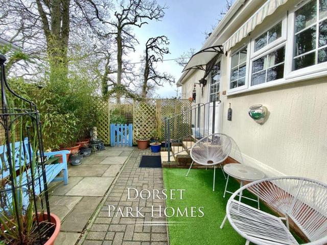 2 bed property for sale