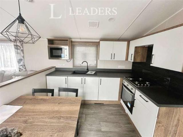 2 bed property for sale