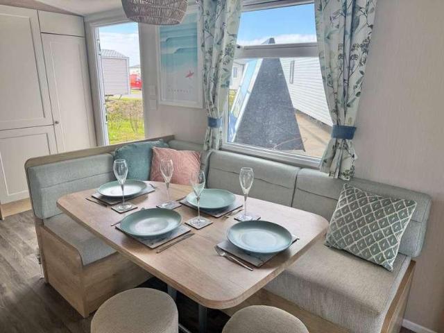 2 bed property for sale