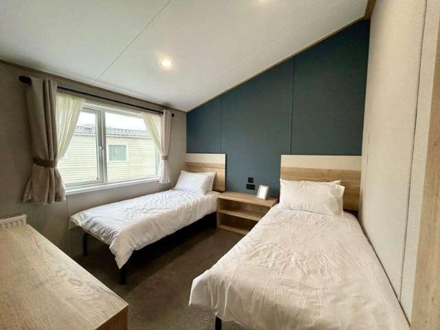 2 bed property for sale