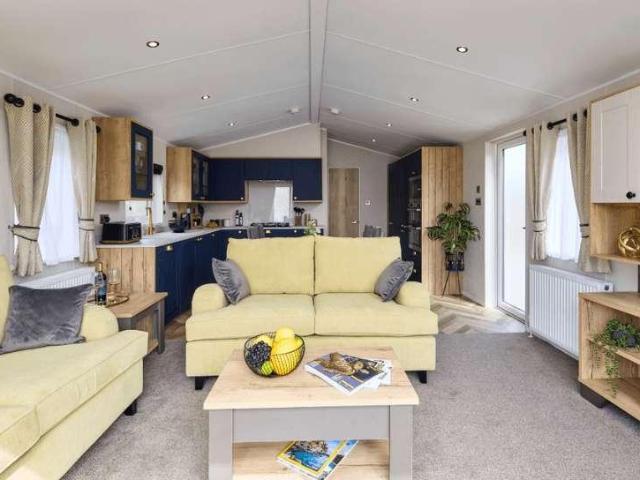 2 bed property for sale