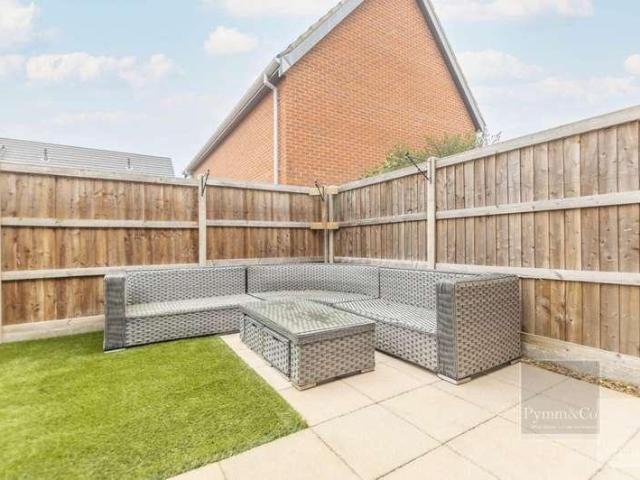 2 bed property for sale