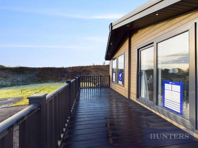 2 bed property for sale