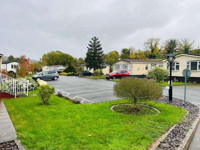 2 bed property for sale