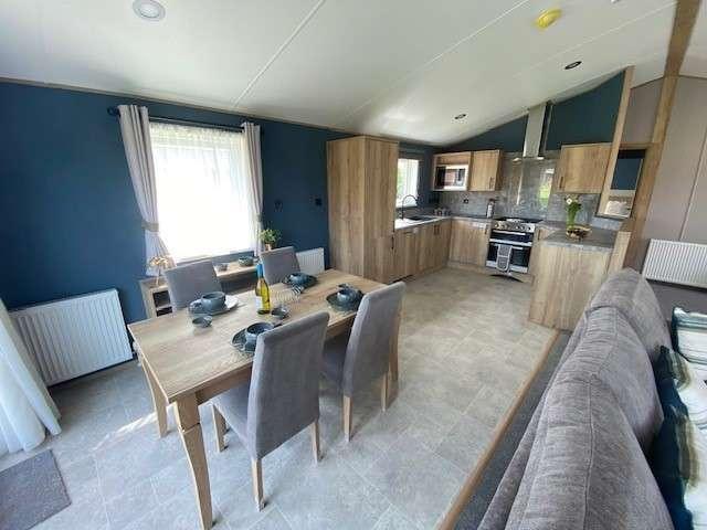 2 bed property for sale