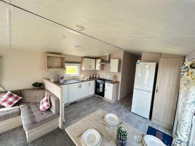 2 bed property for sale