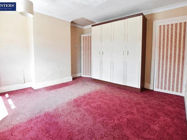 2 bed property for sale