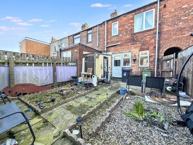 2 bed property for sale