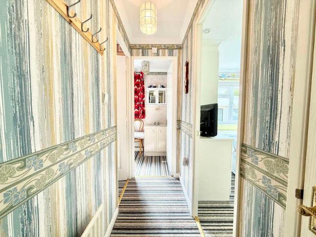 2 bed property for sale