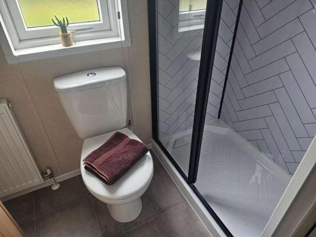2 bed property for sale