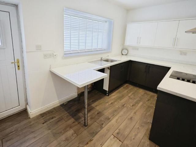 2 bed property for sale