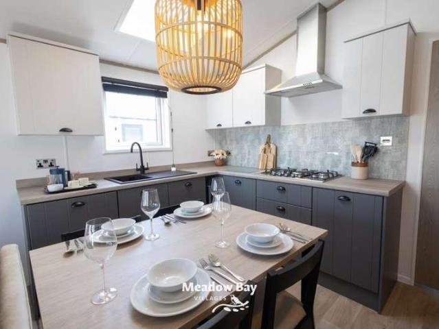 2 bed property for sale
