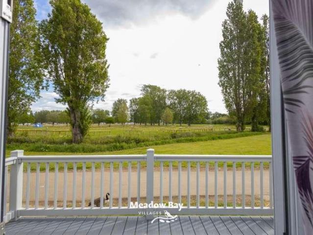 2 bed property for sale