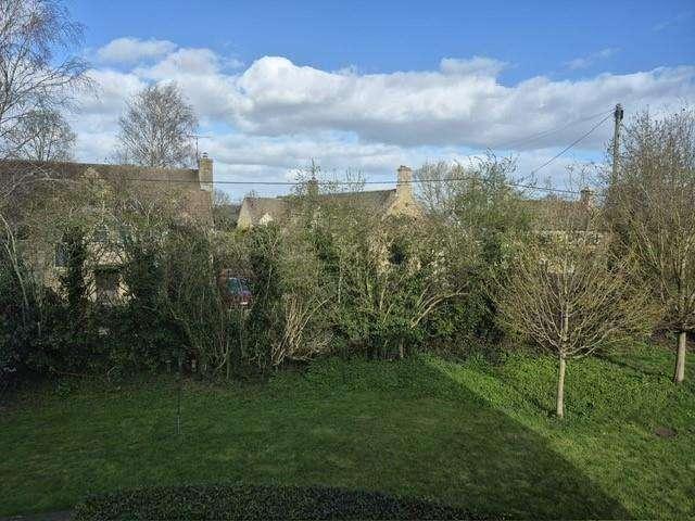 2 bed property for sale