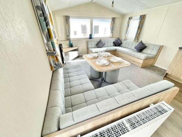 2 bed property for sale