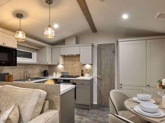 2 bed property for sale