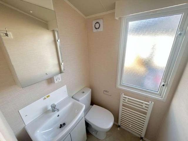 2 bed property for sale