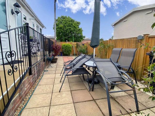 2 bed property for sale