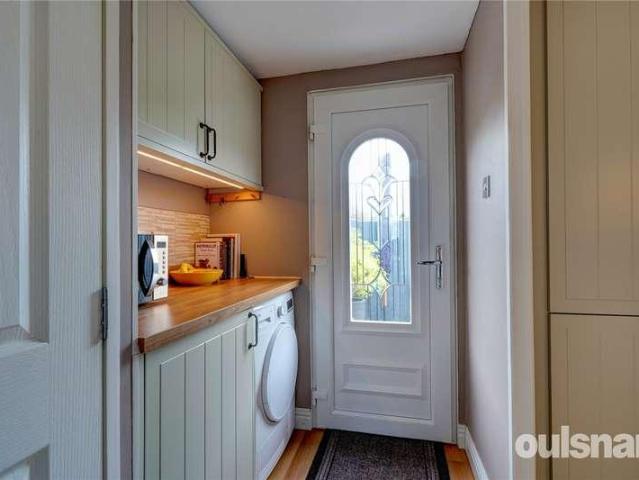 2 bed property for sale