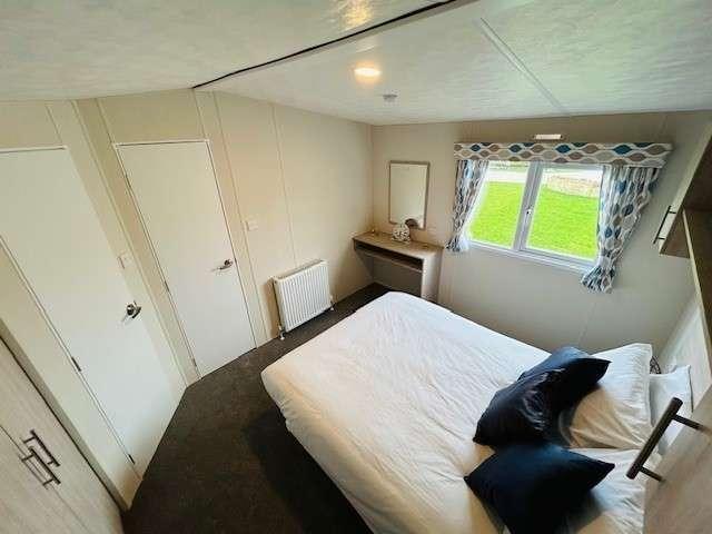 2 bed property for sale