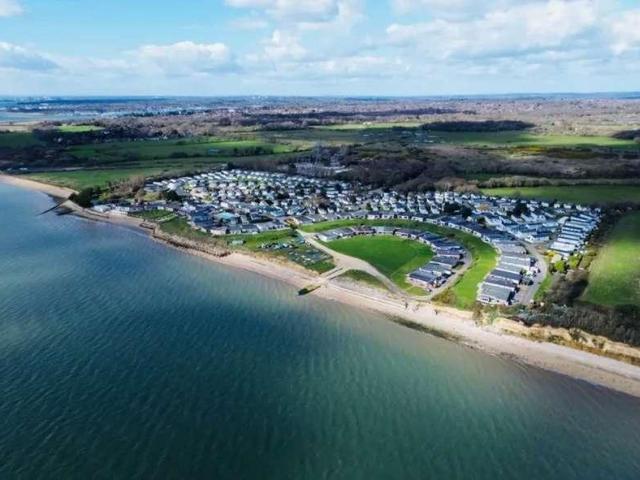 2 bed property for sale