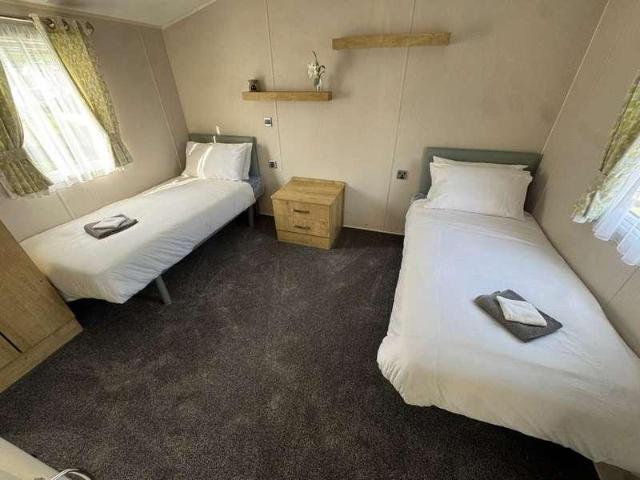 2 bed property for sale