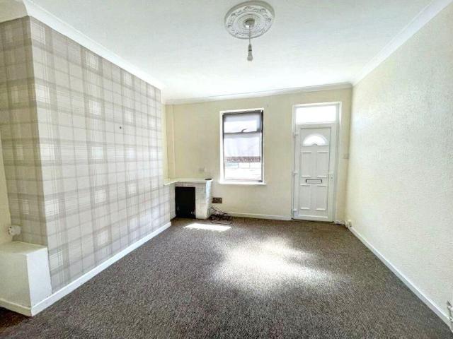 2 bed property for sale