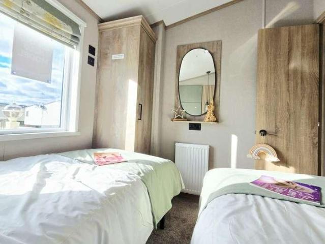 2 bed property for sale