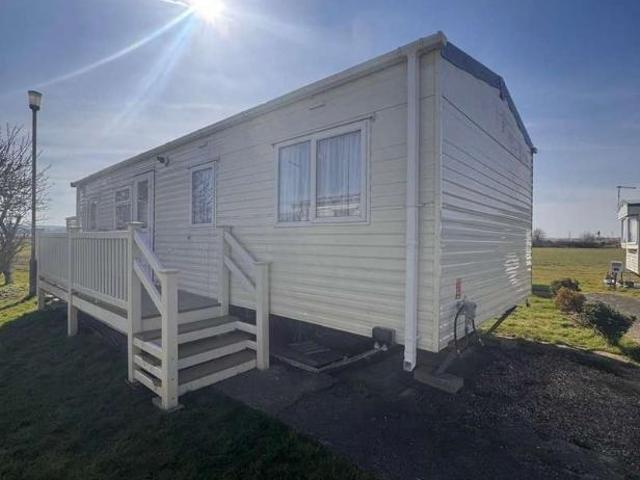 2 bed property for sale