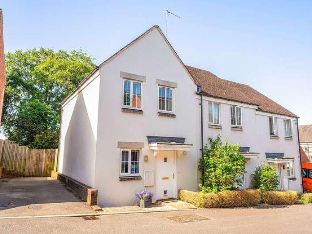 2 bed property for sale