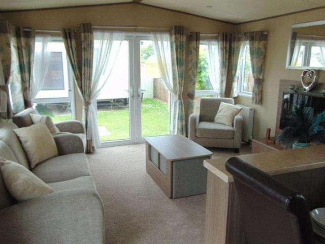2 bed property for sale