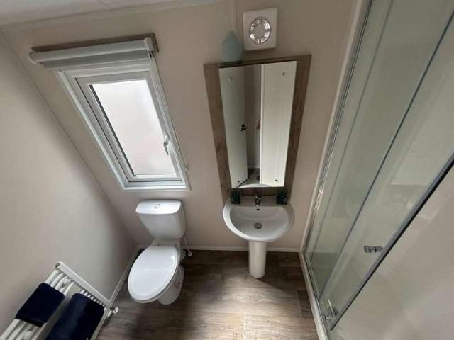 2 bed property for sale