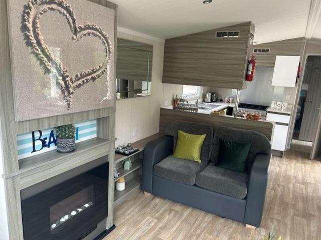 2 bed property for sale