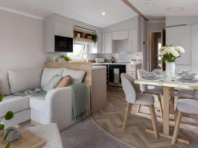 2 bed property for sale