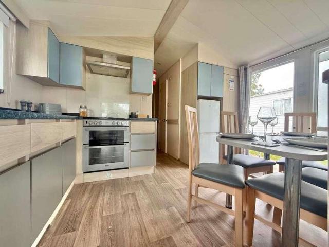 2 bed property for sale