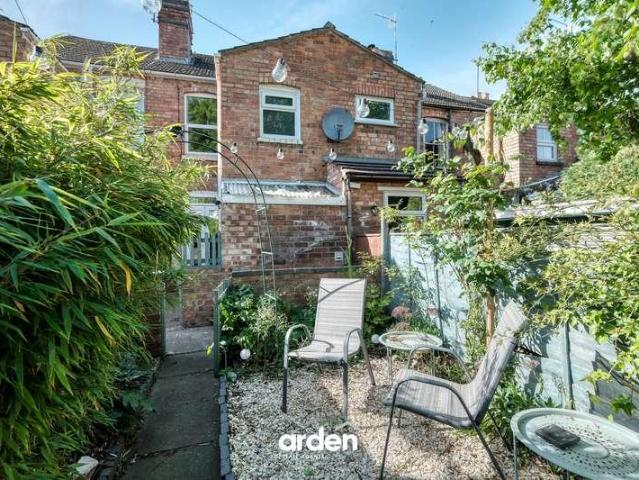 2 bed property for sale