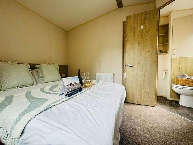 2 bed property for sale