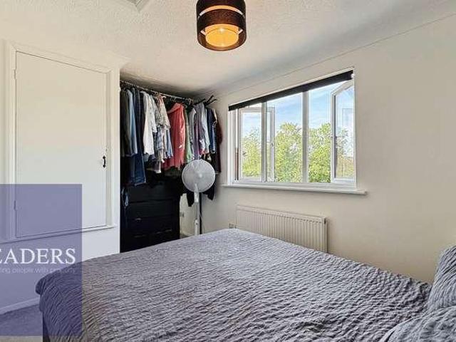 2 bed property for sale