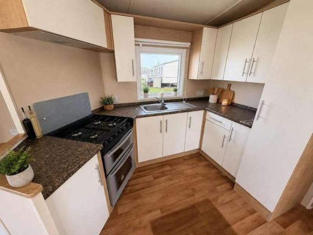 2 bed property for sale