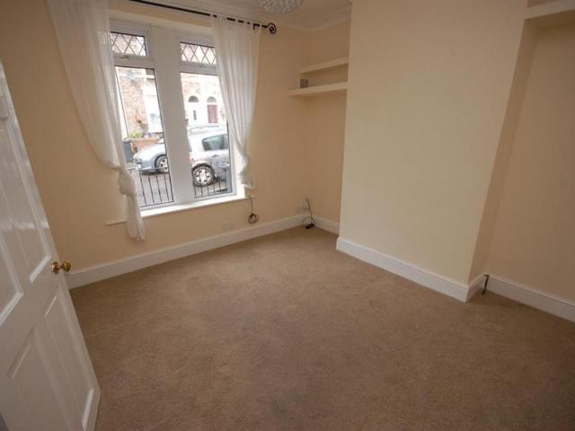 2 bed property for sale