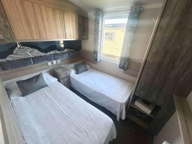 2 bed property for sale